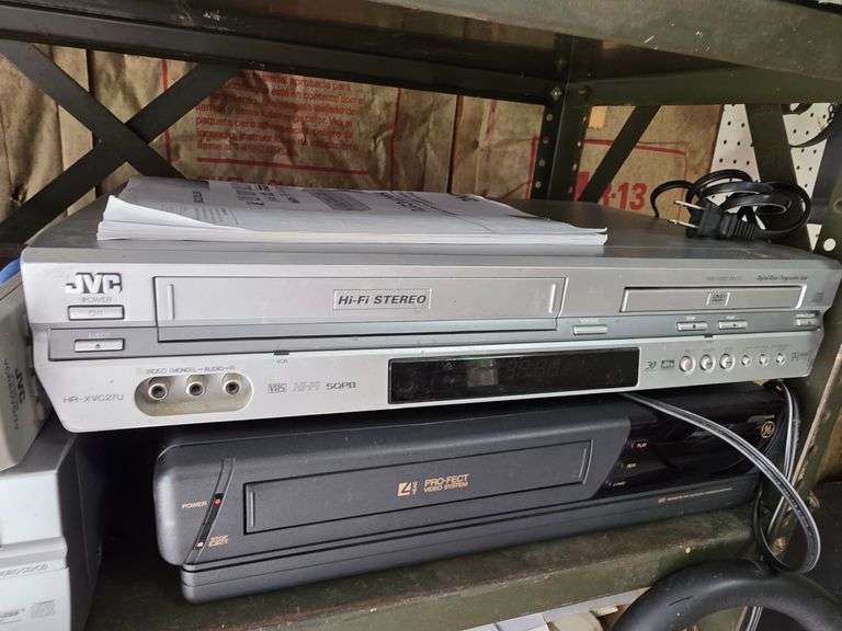 Assorted DVD/VHS/CD players - BidSells
