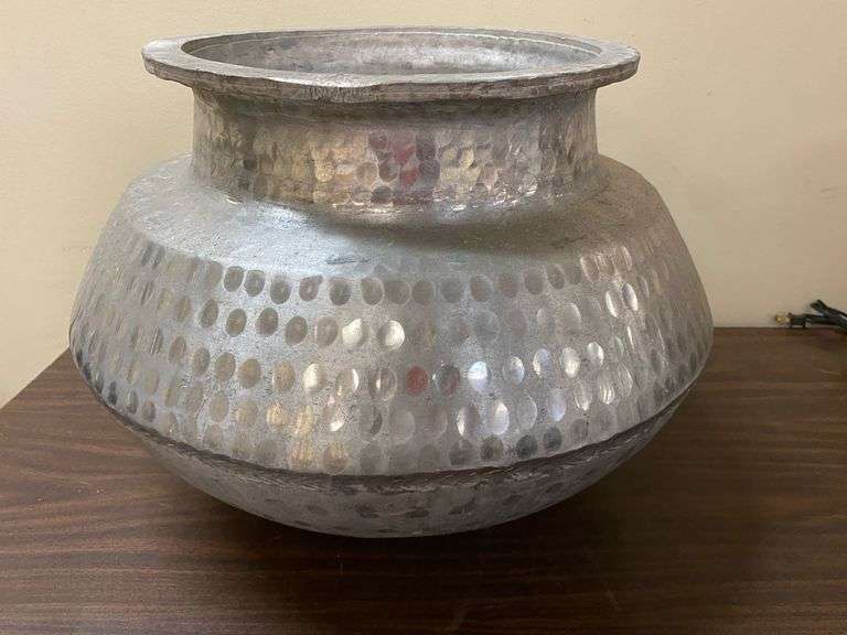 Hammered Aluminum Deg Pot - BidSells