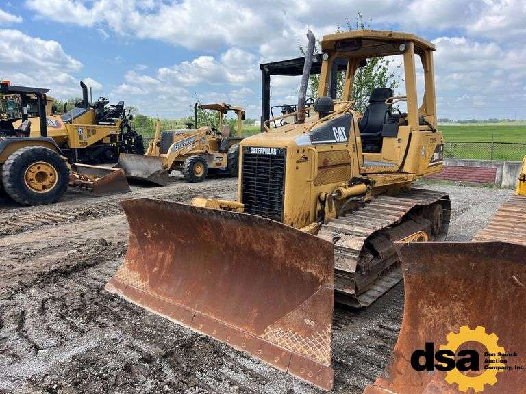 CAT D4G XL Crawler Tractor - Don Smock Auction Company