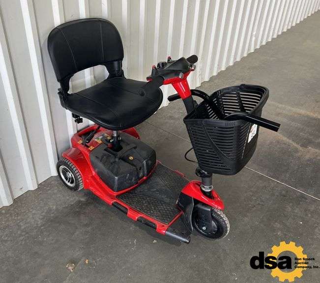 W3331 Mobility Scooter - Don Smock Auction Company