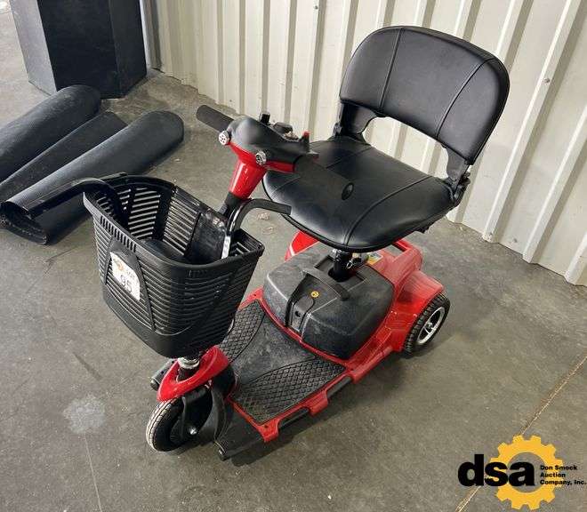 W3331 Mobility Scooter - Don Smock Auction Company