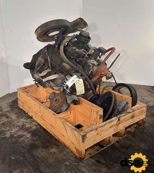 1994 General Motors 427 Cubic Inch Engine - Don Smock Auction Company
