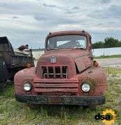 International R185 Cab & Chassis Truck - Don Smock Auction Company