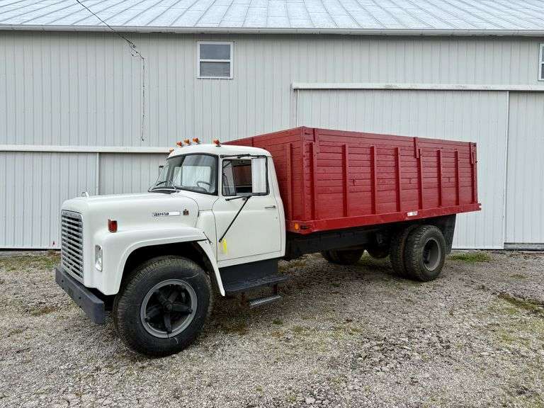 1972 IH Grain Truck - Walton Realty and Auction Co. LLC